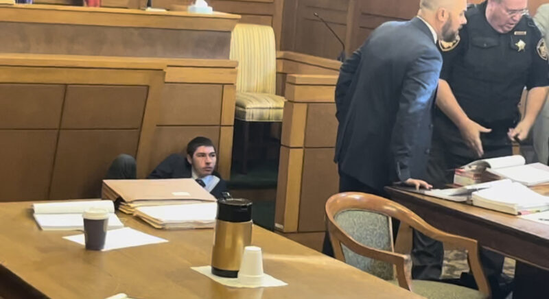 Warren murder trial interrupted after defendant was attacked | News ...